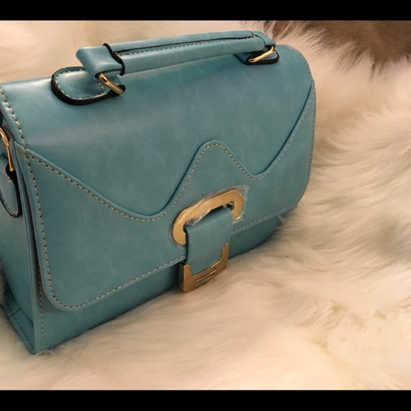 Lil & Lo | Bags | Nwt Turquoise Blue Bag Woptional Shoulder Strap ...